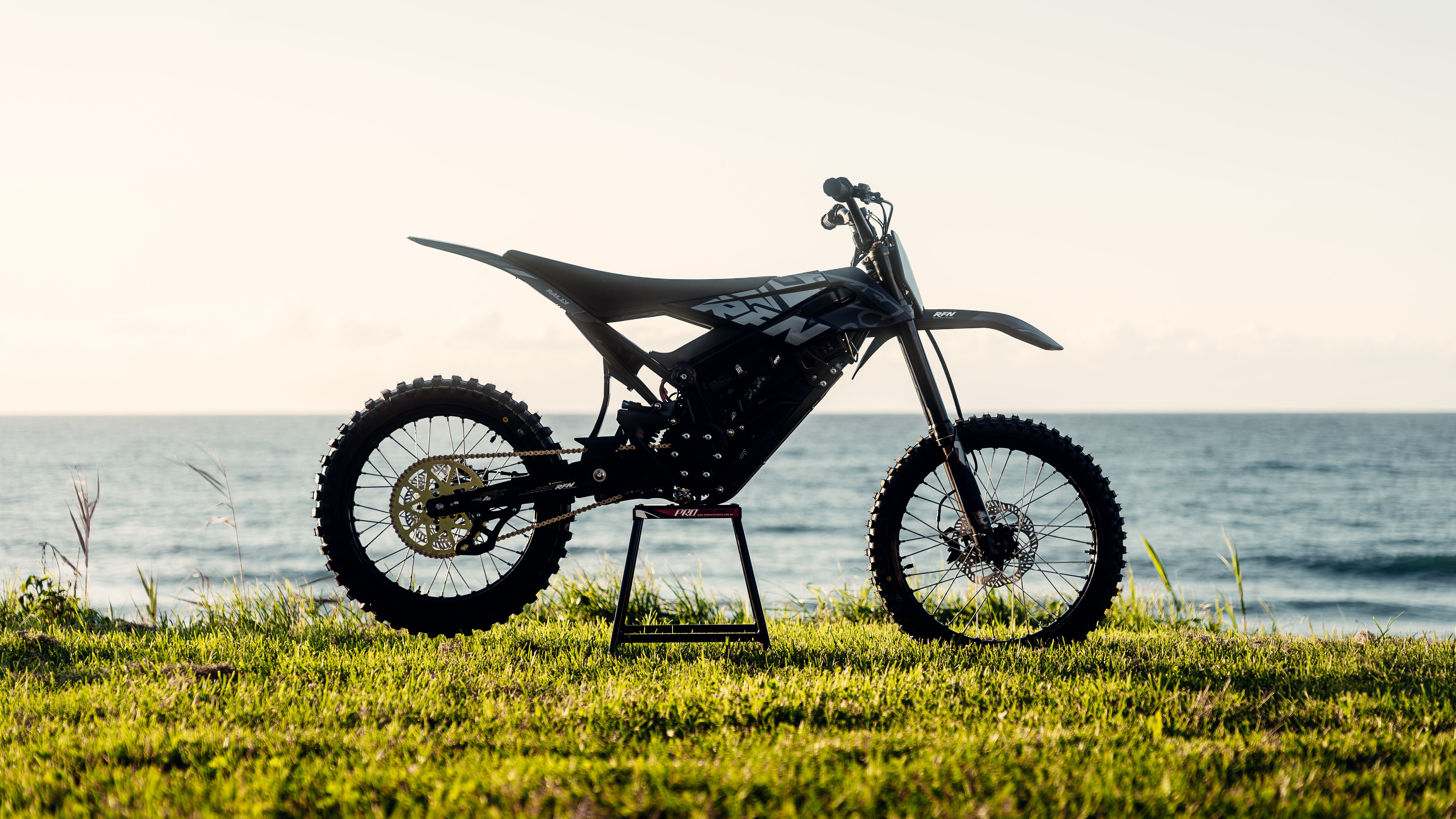 RFN Ares Endurance 12KW ADR Road Electric Dirt Bike – RFN Electric ...